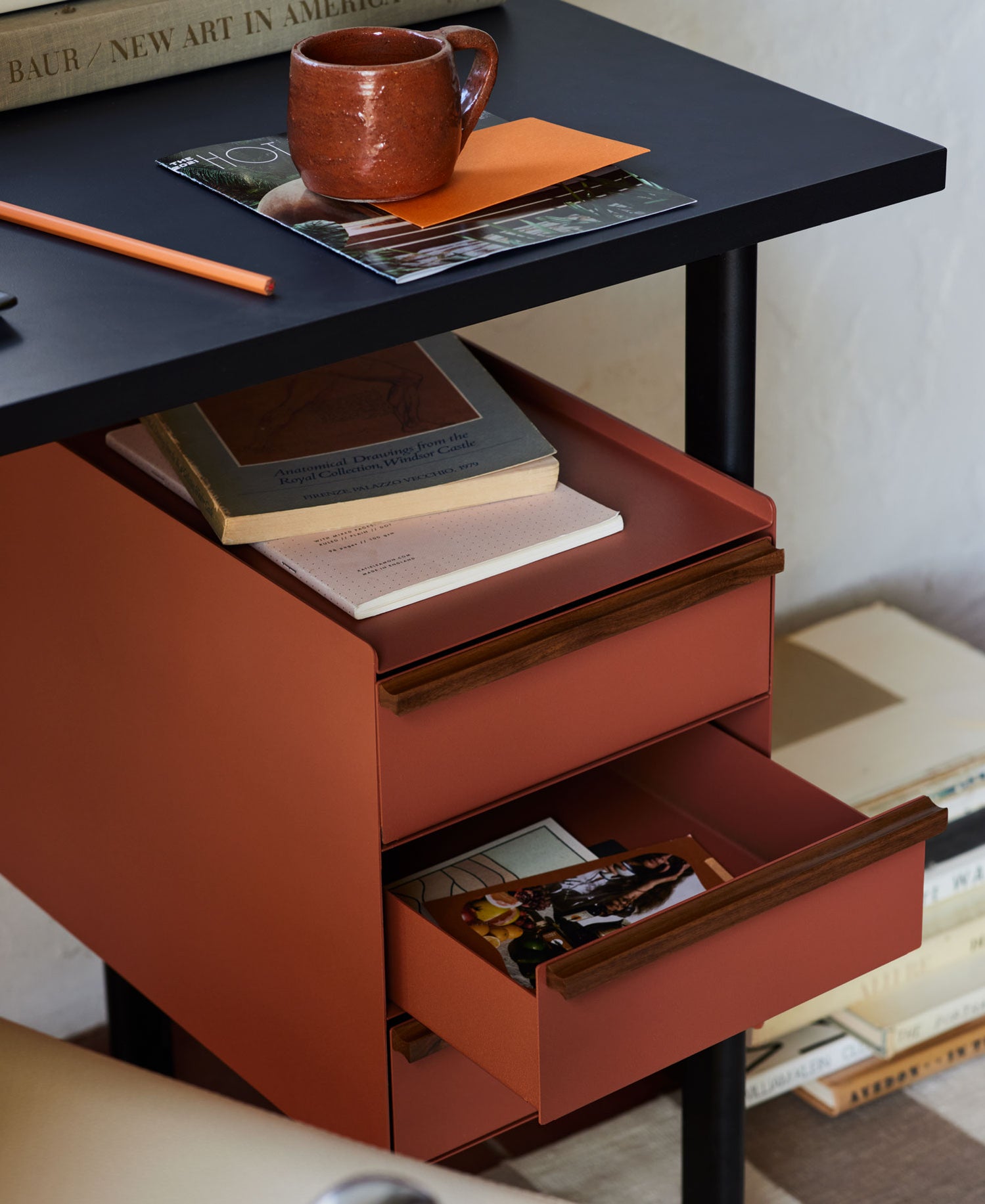 Five Things to Consider When Buying a Home Office Desk | Herman Miller